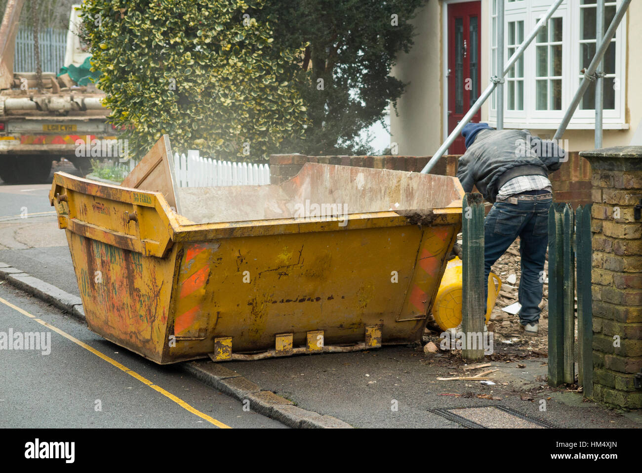 House extension london and builders hi-res stock photography and images ...