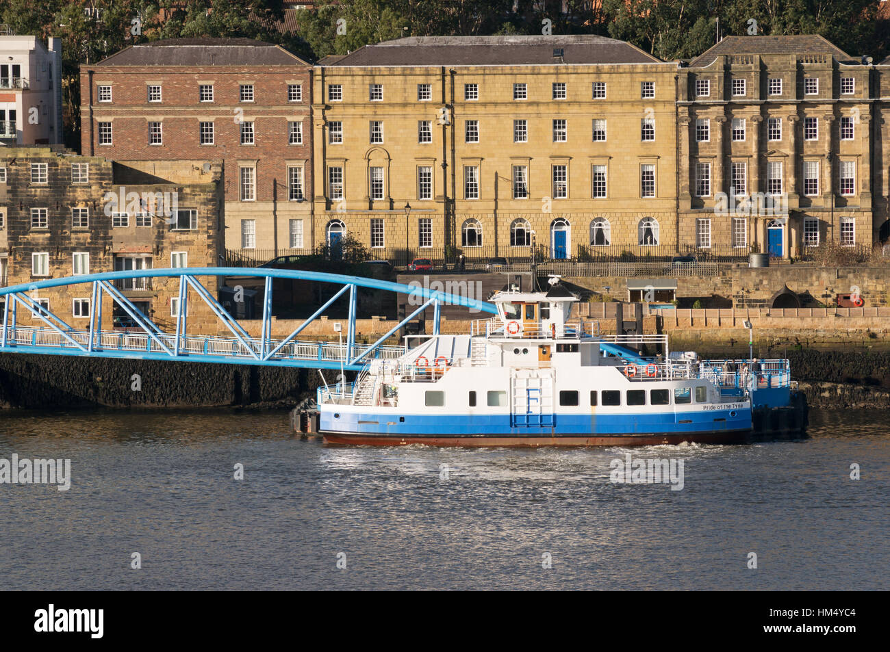 Pride of the tyne hi-res stock photography and images - Alamy