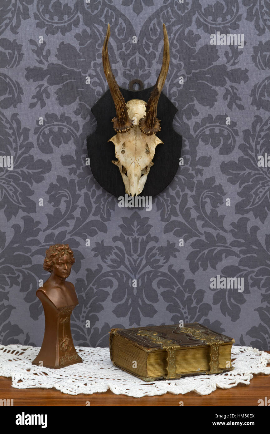 Concept - Retro ambience on floral wallpaper Stock Photo - Alamy