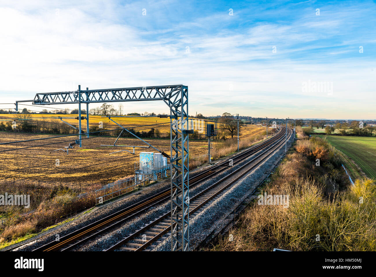 Train tracks uk hi-res stock photography and images - Alamy