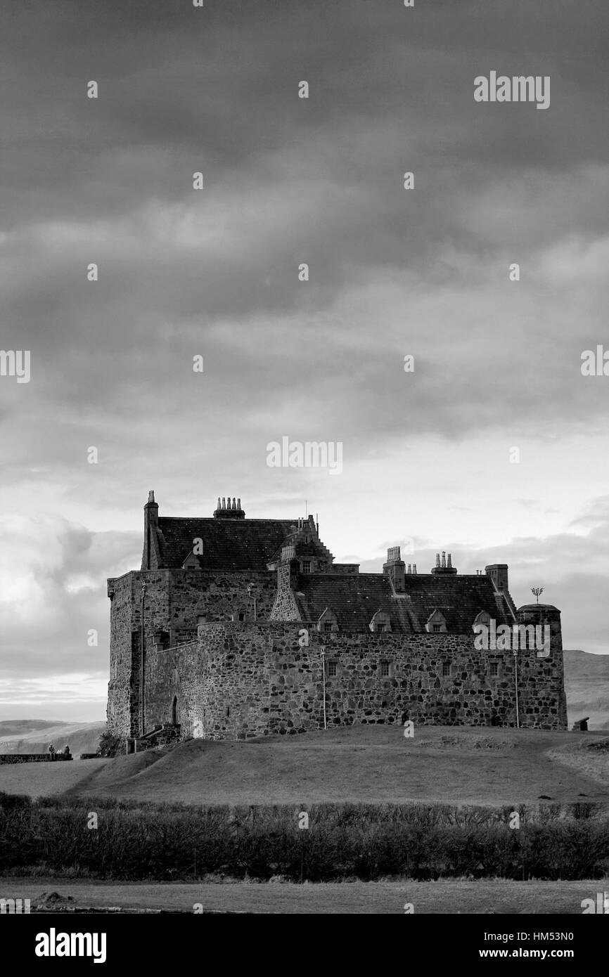 Scottish castles isle of m hi-res stock photography and images - Alamy