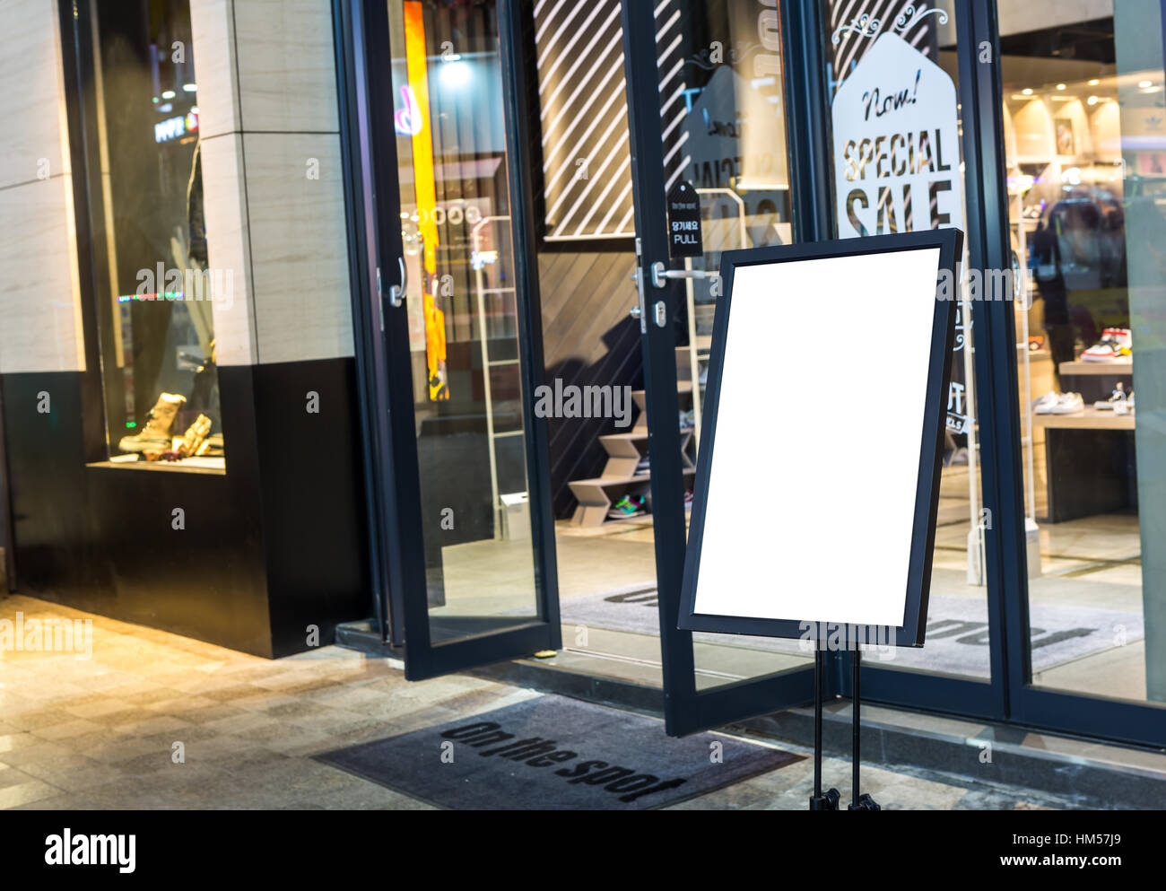 Empty sign in the street and shopping mall Stock Photo - Alamy