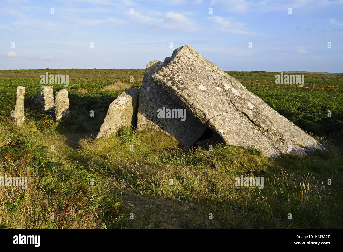 Fallen standing stones hi-res stock photography and images - Alamy