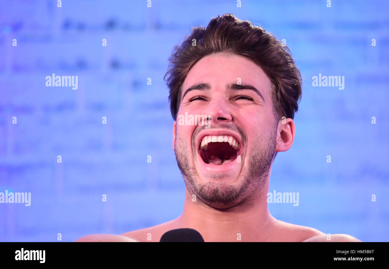 Josh Ritchie speaking at an AOL BUILD series event in London Stock ...