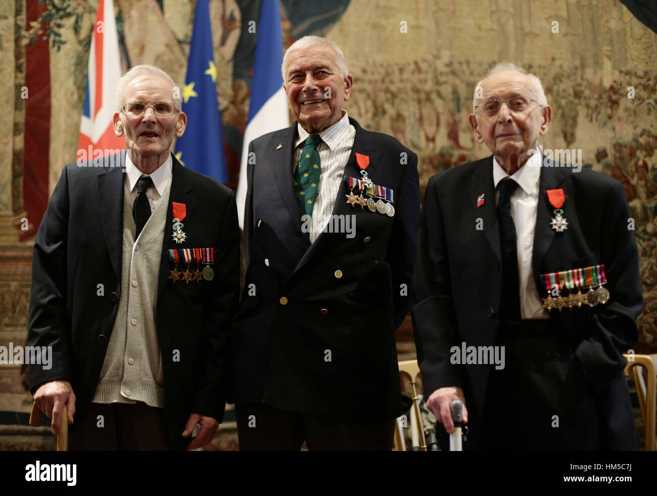 During ceremony marine corps hi-res stock photography and images - Alamy