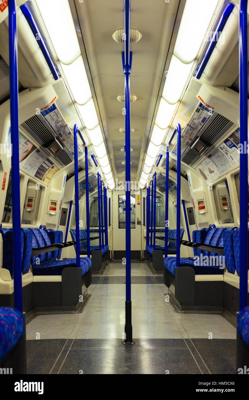 Northern Line London Underground Train Stock Photos & Northern Line ...