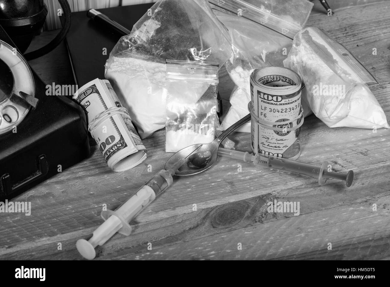 Drug syringe and cooked heroin Stock Photo - Alamy