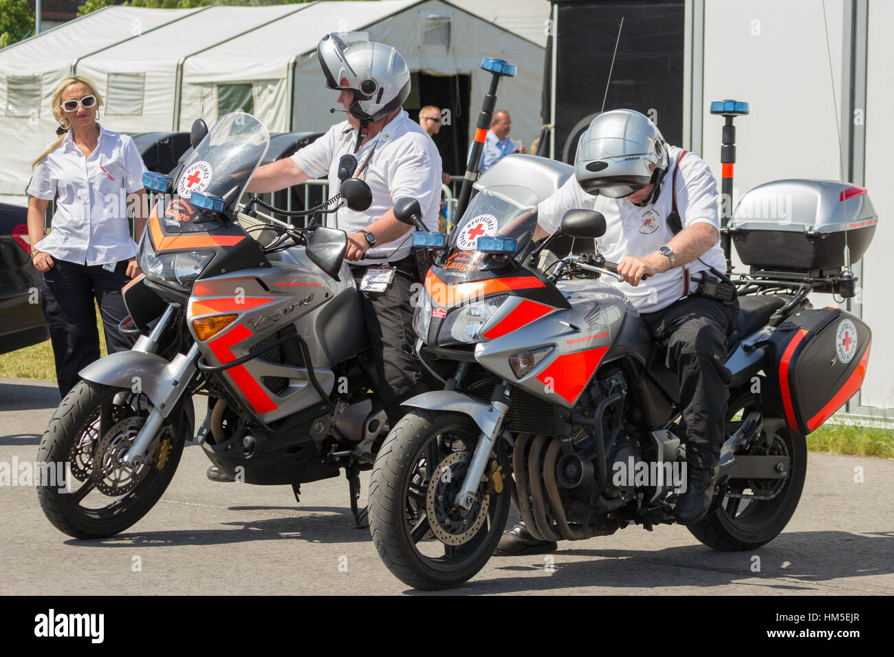 Rotes kreuz hi-res stock photography and images - Alamy