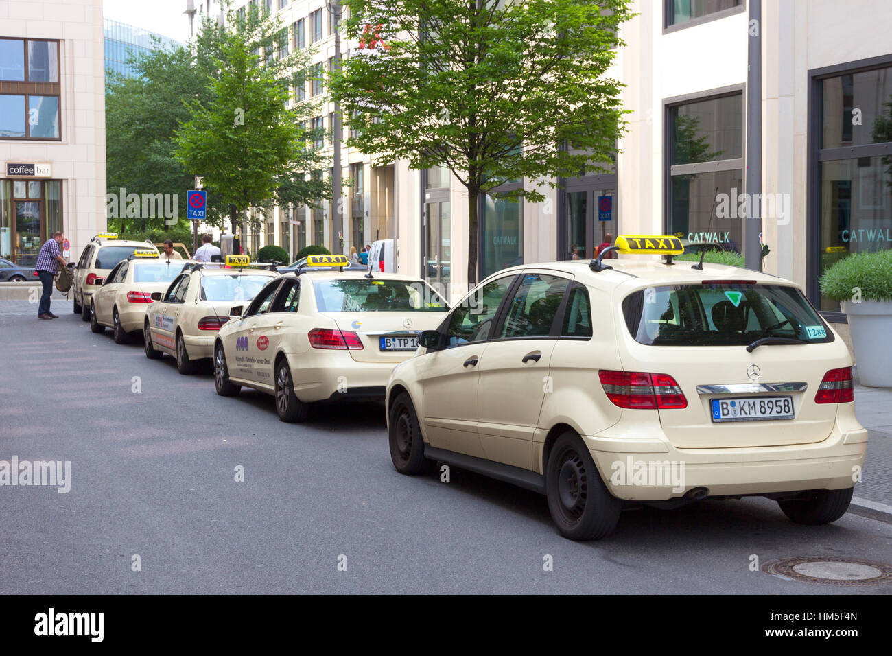 German taxi stand hi-res stock photography and images - Alamy