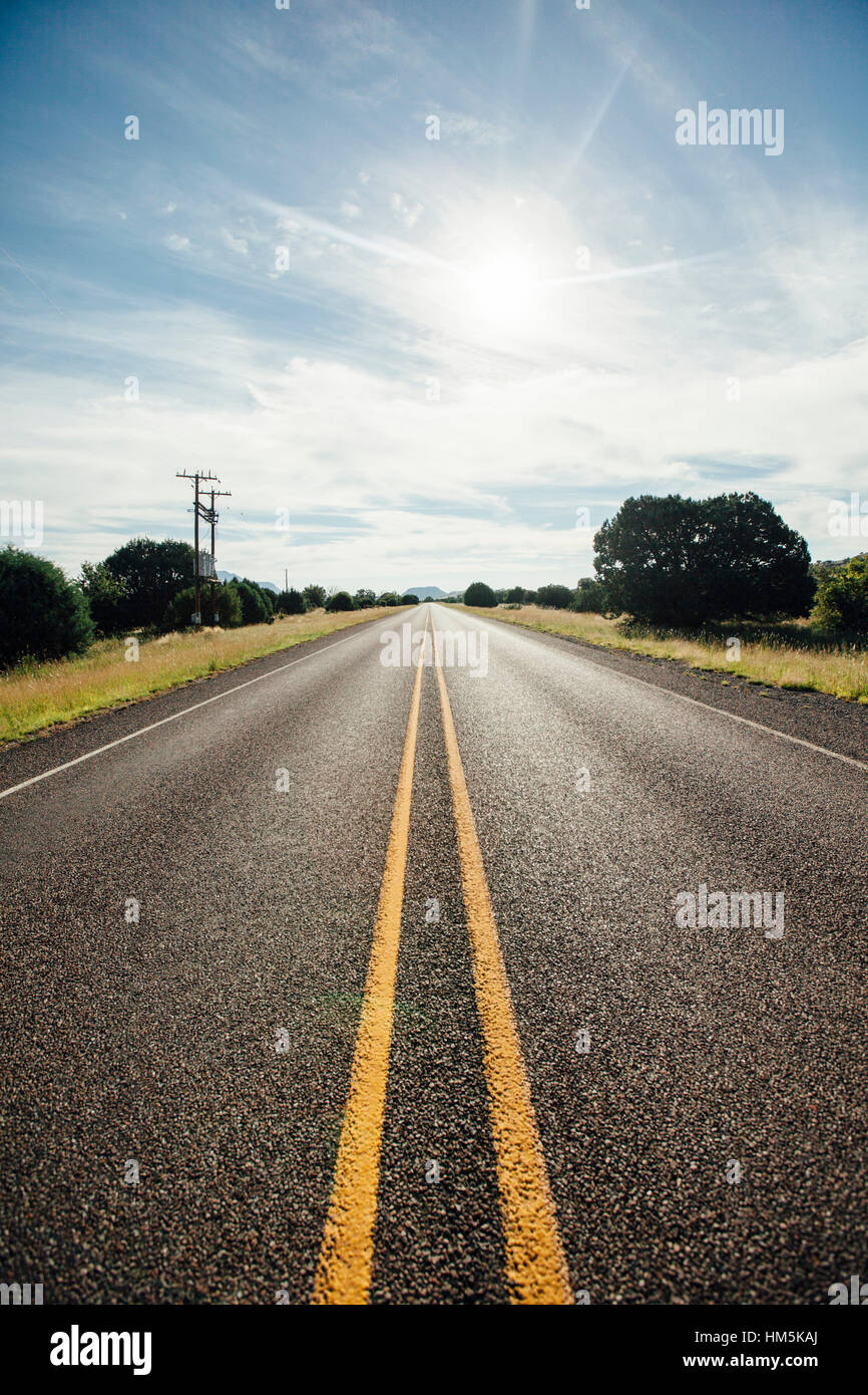 Road markings close up hi-res stock photography and images - Alamy