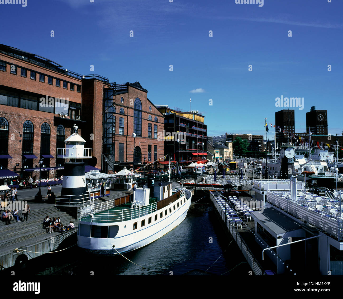 Oslo quayside hi-res stock photography and images - Alamy