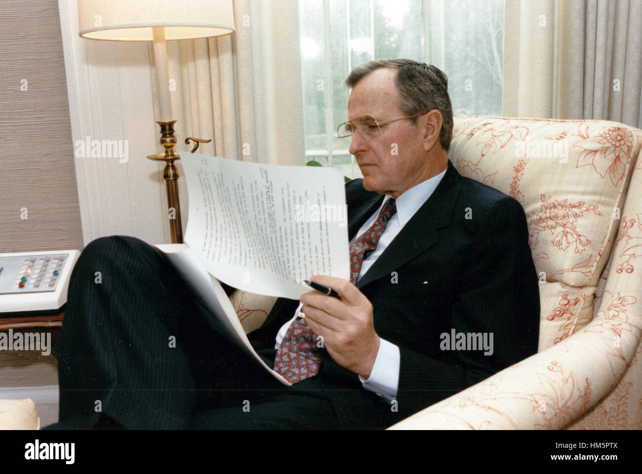 United States President George H.W. Bush reviews his first State of the ...