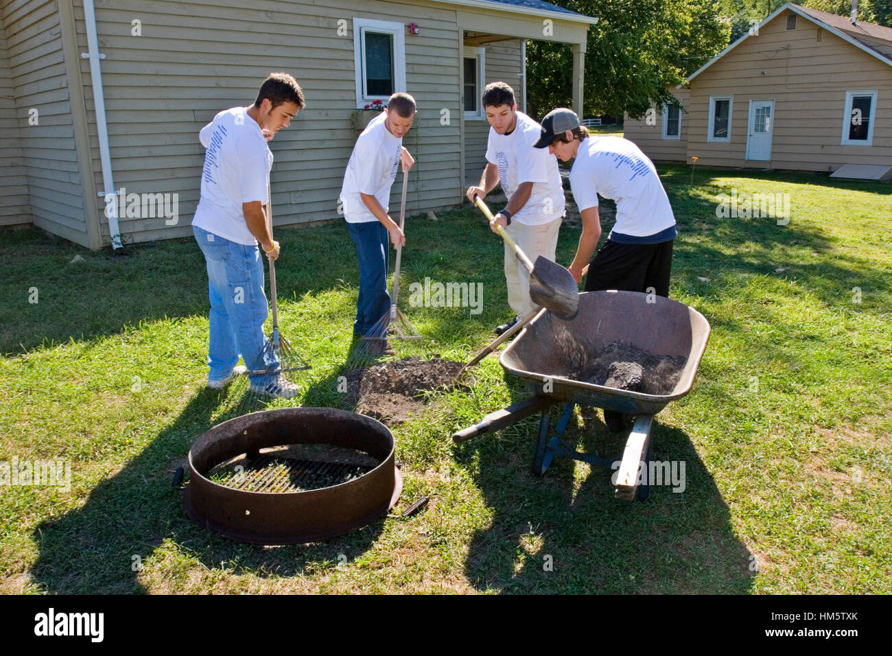 College Crowd High Resolution Stock Photography and Images - Alamy