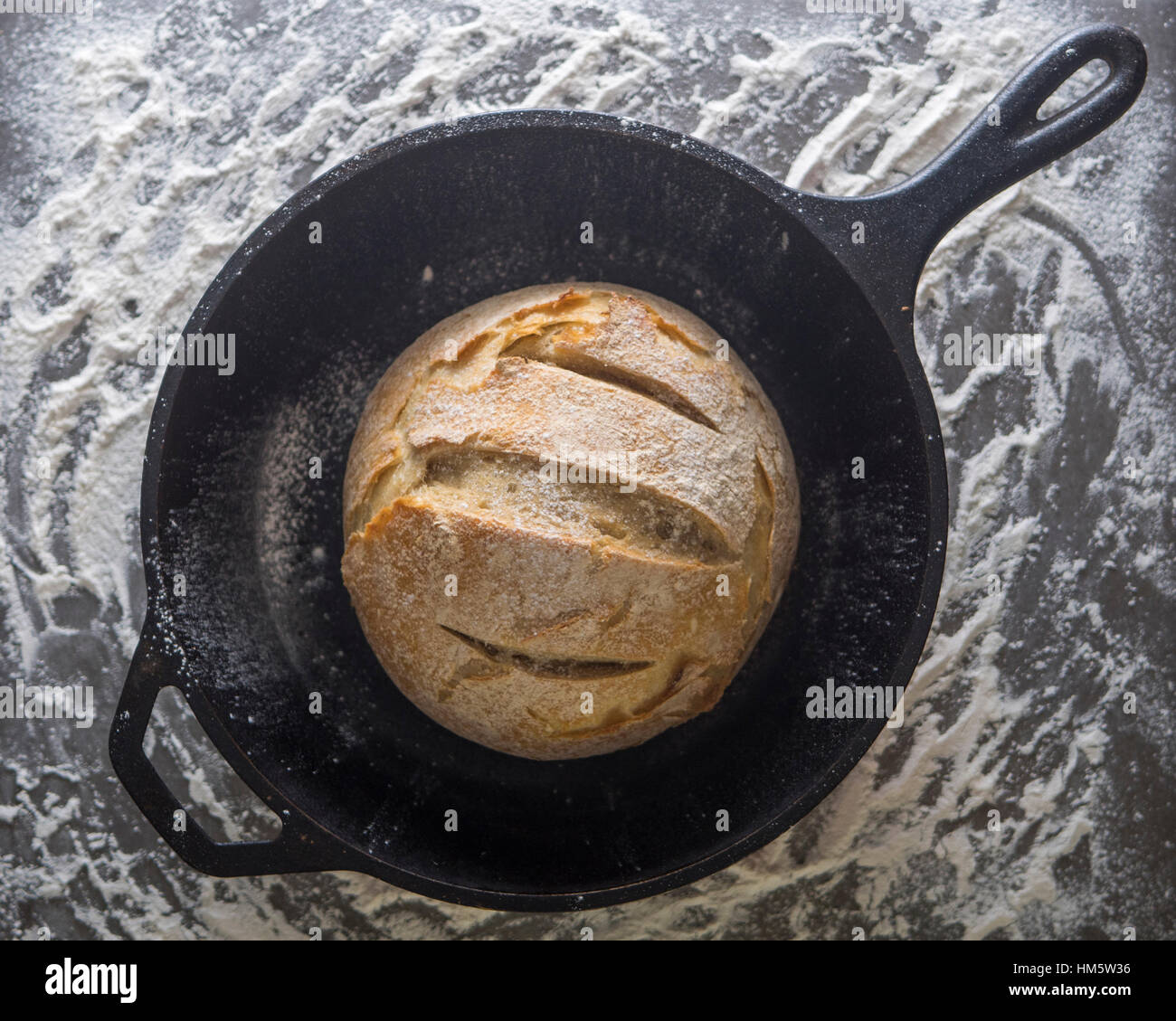 Close-up of bread in cooking pan on kitchen counter Stock Photo - Alamy