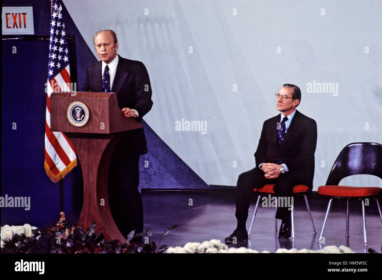 United States President Gerald R. Ford makes remarks at the swearing-in ...