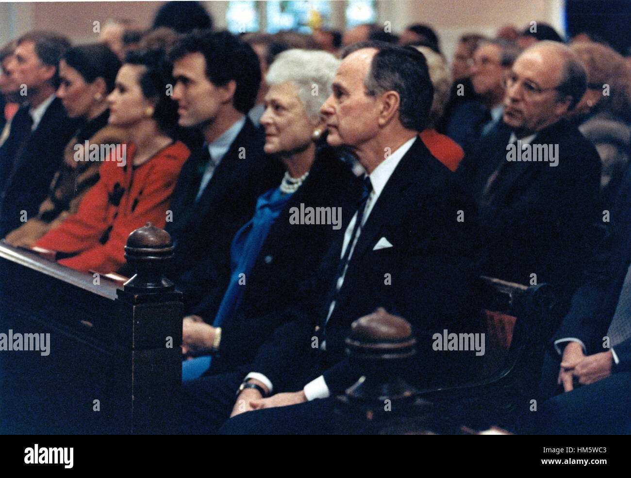 United States President George H.W. Bush and first lady Barbara Bush ...