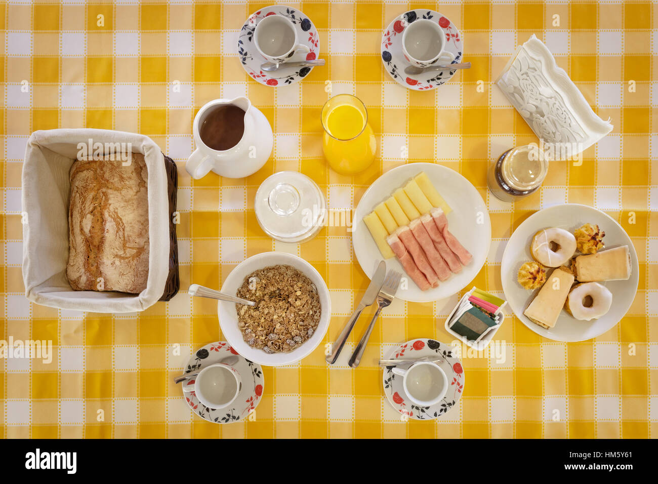 Healthy breakfast table Stock Photo - Alamy