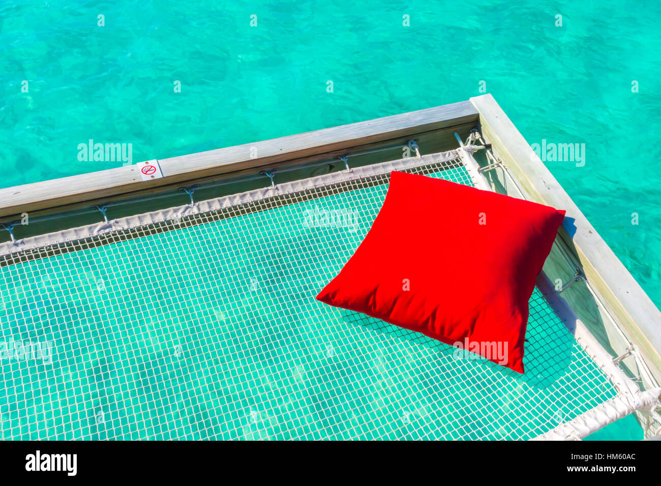 Vacation net seat in tropical Maldives island and beauty of the sea ...