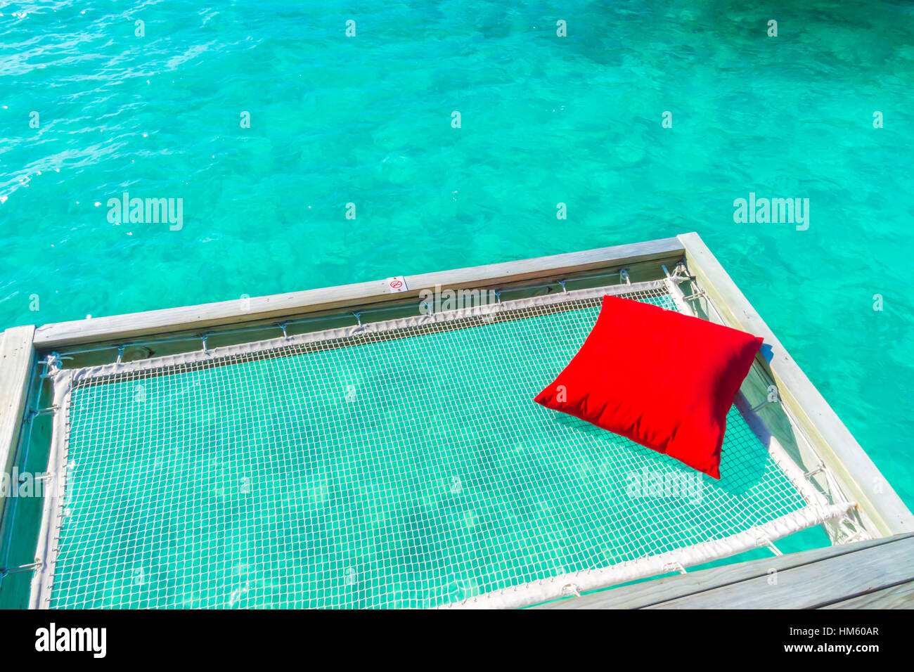 Vacation net seat in tropical Maldives island and beauty of the sea ...