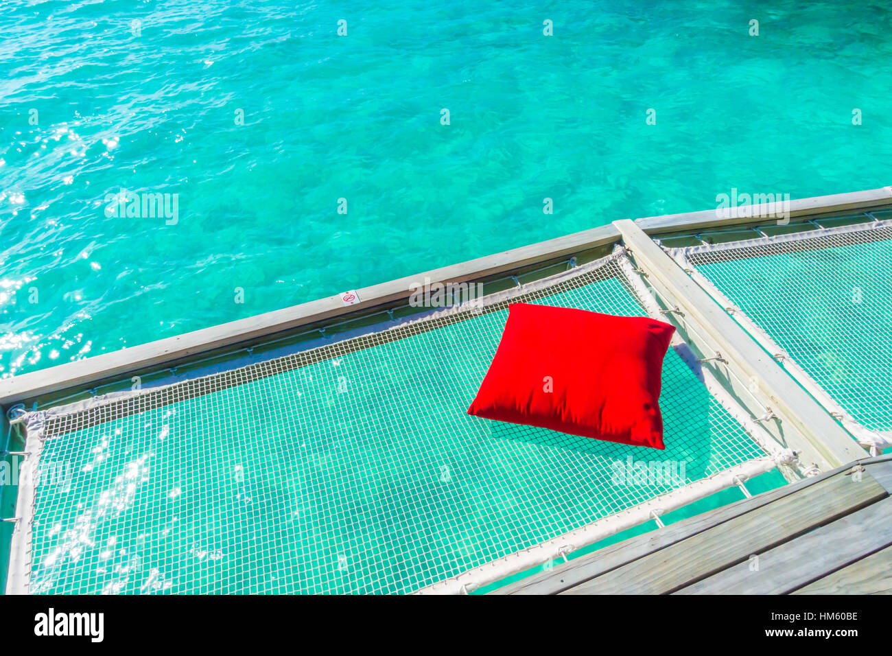 Vacation net seat in tropical Maldives island and beauty of the sea ...