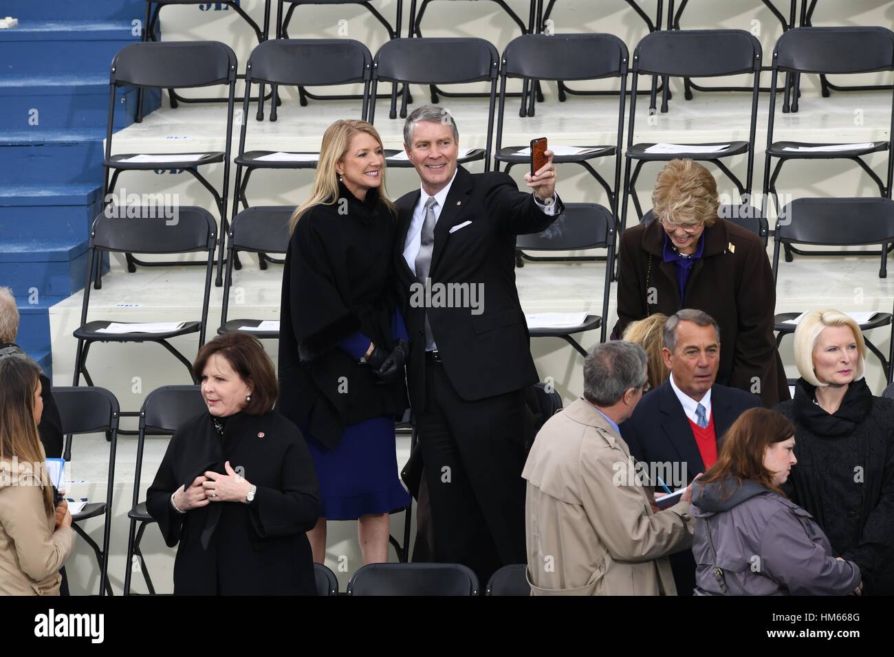 Former Senate Majority Leader Bill Frist and his wife Tracy Roberts ...