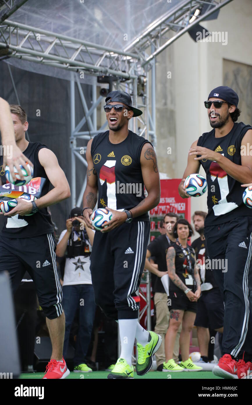 German National Football team and chief coach Löw celebrate FIFA World ...