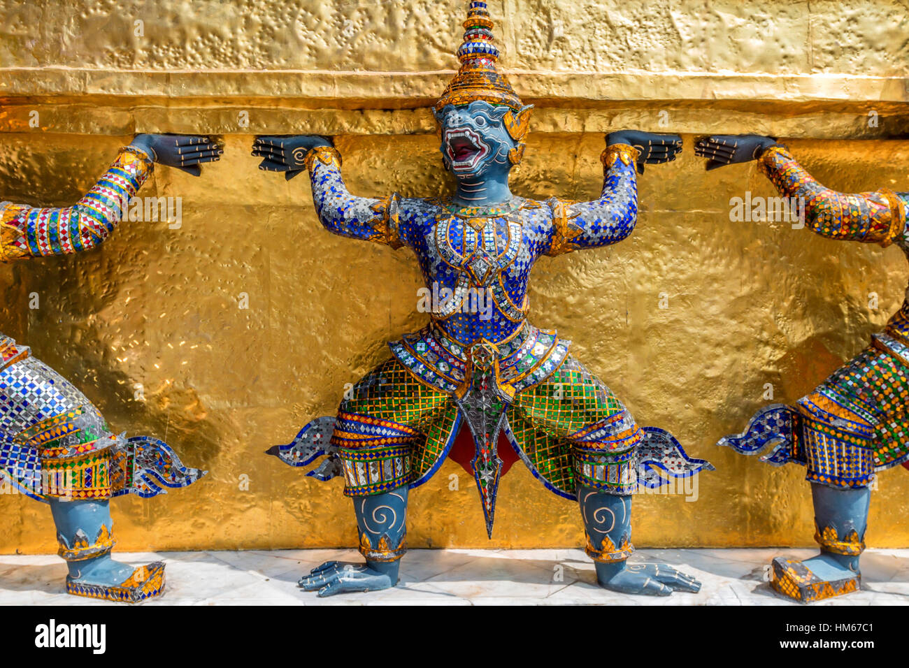 Giant yaksha demon statue hi-res stock photography and images - Alamy