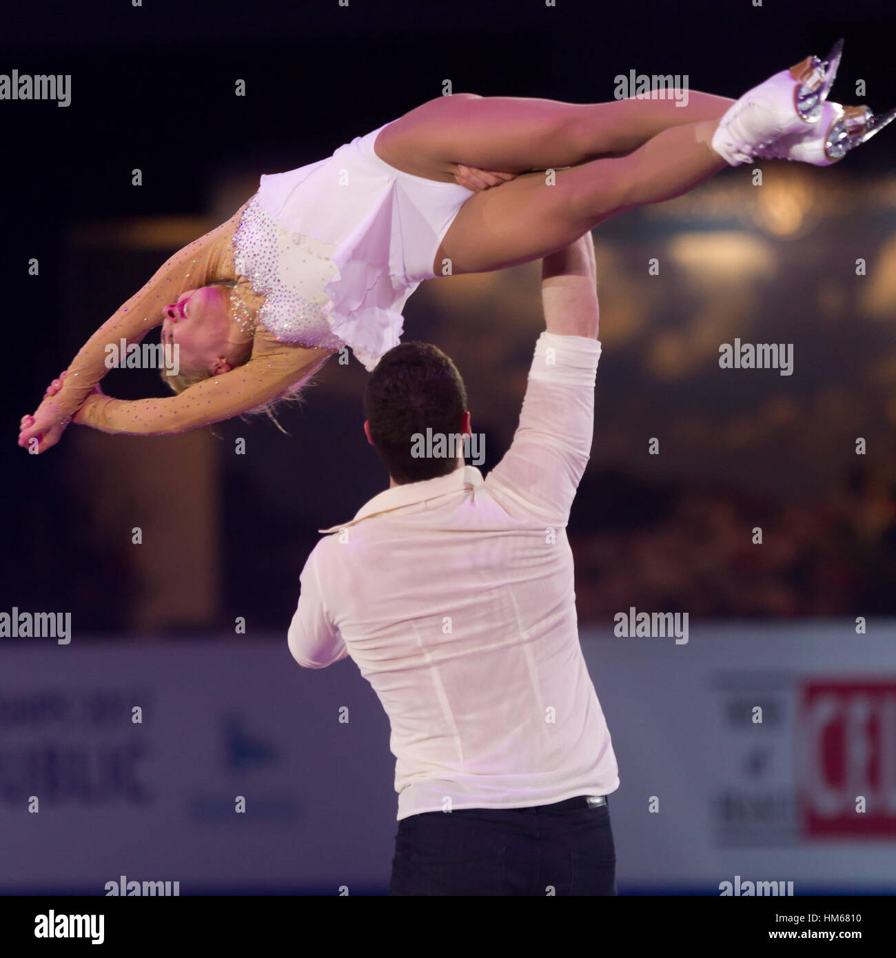 Aliona SAVCHENKOVA, Bruno MASSOT Stock Photo - Alamy