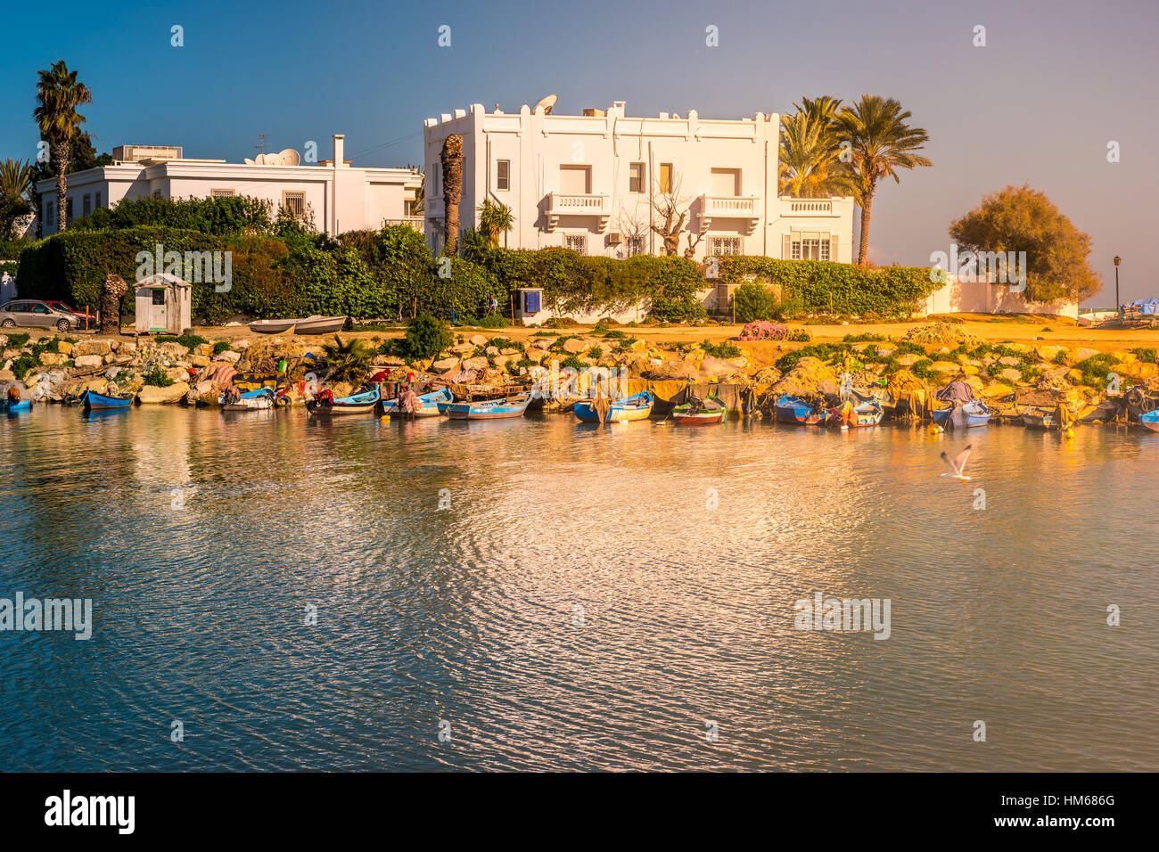 White house in Tunisia Stock Photo - Alamy