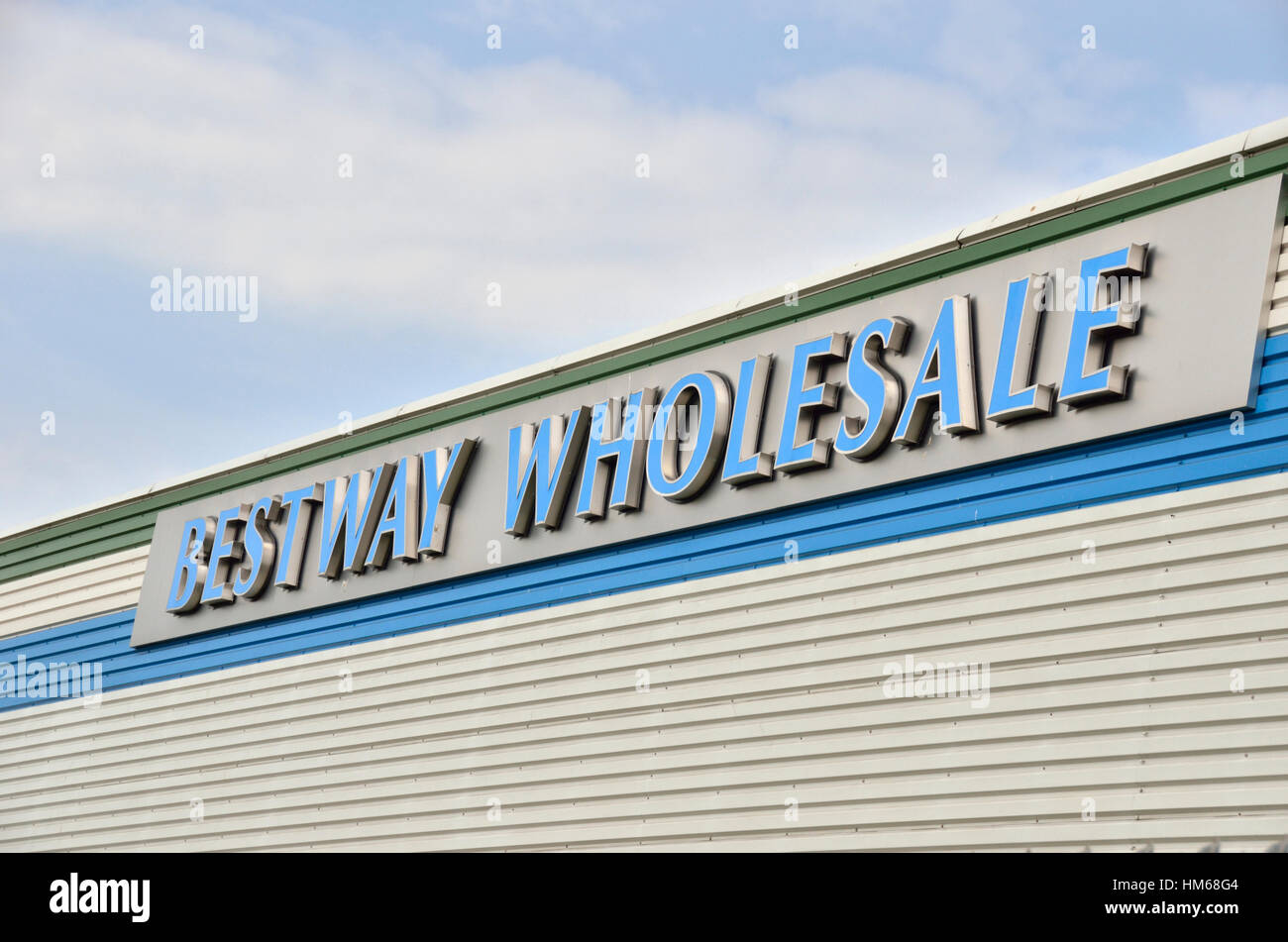 Bestway wholesale warehouse sign staples hi-res stock photography and ...