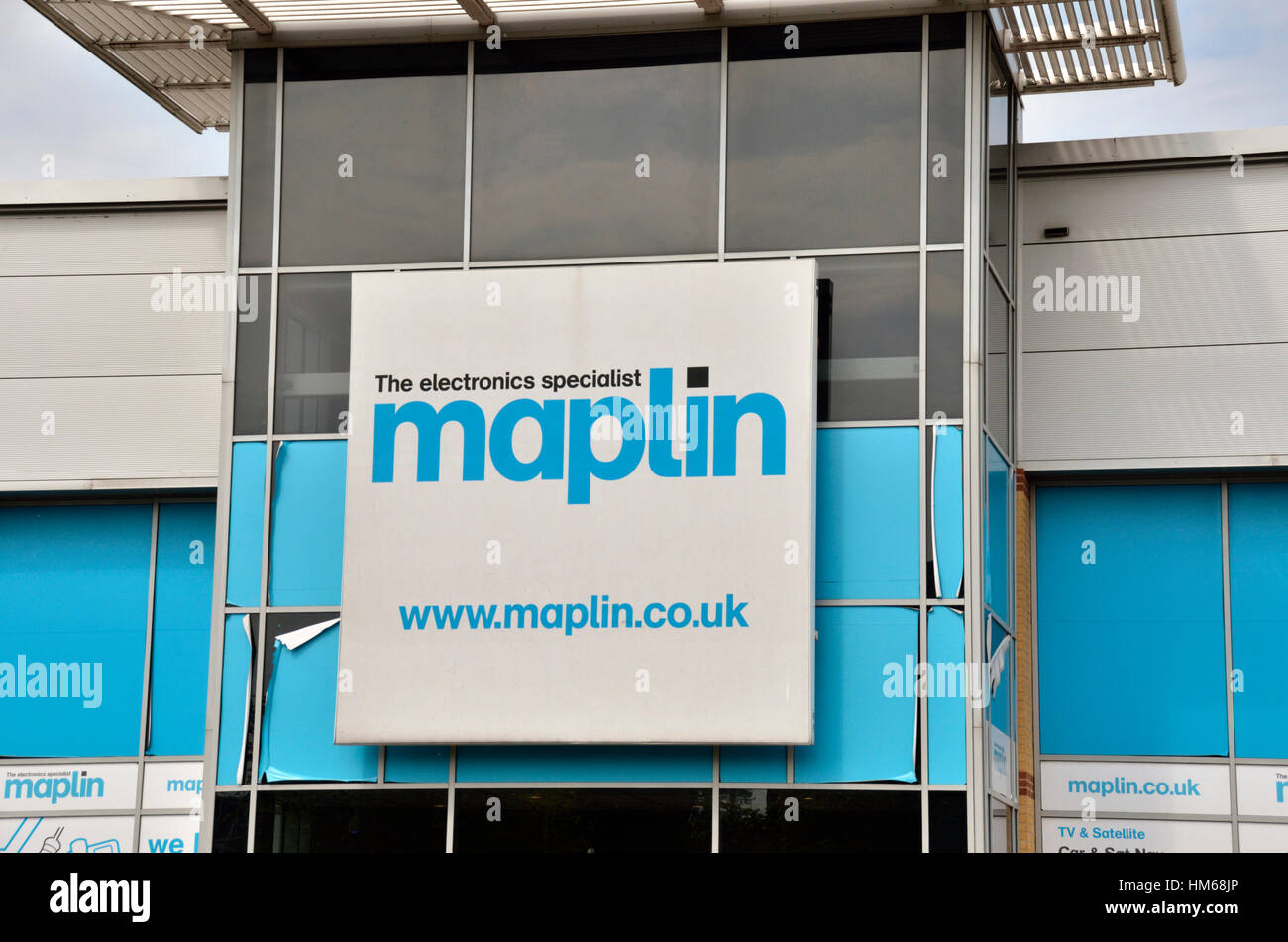 Retail park maplin electronics store hi-res stock photography and ...