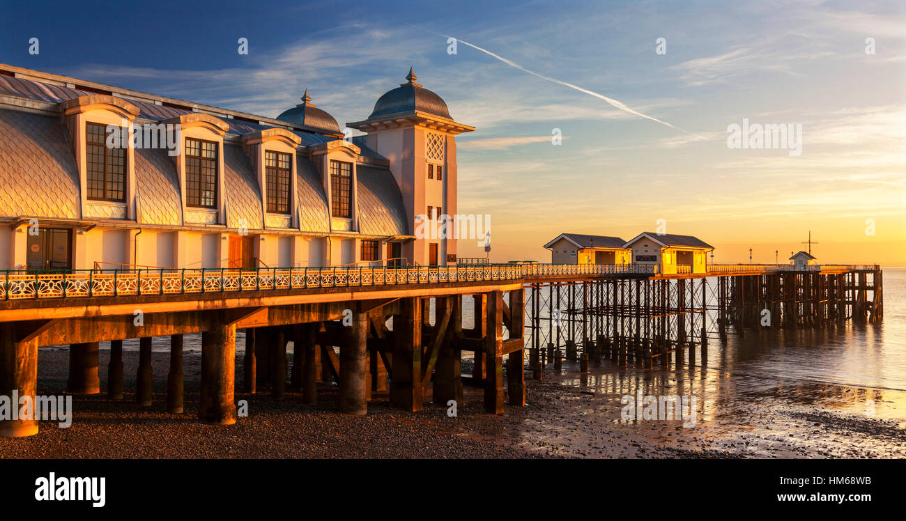 Penarth Pier, Sunset, near Cardiff, Vale of Glamorgan, Wales, UK Stock ...