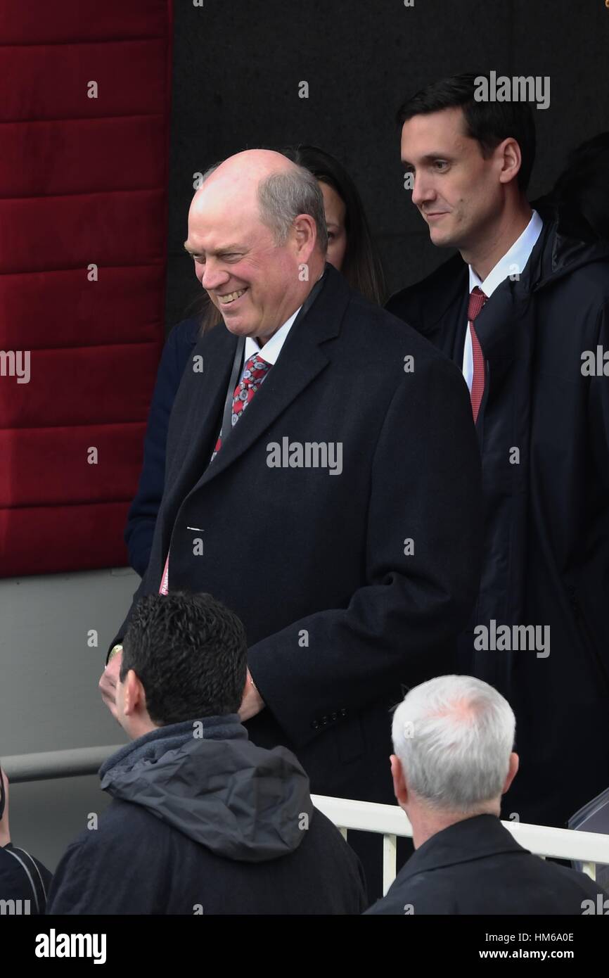 Louis Dejoy | semashow.com