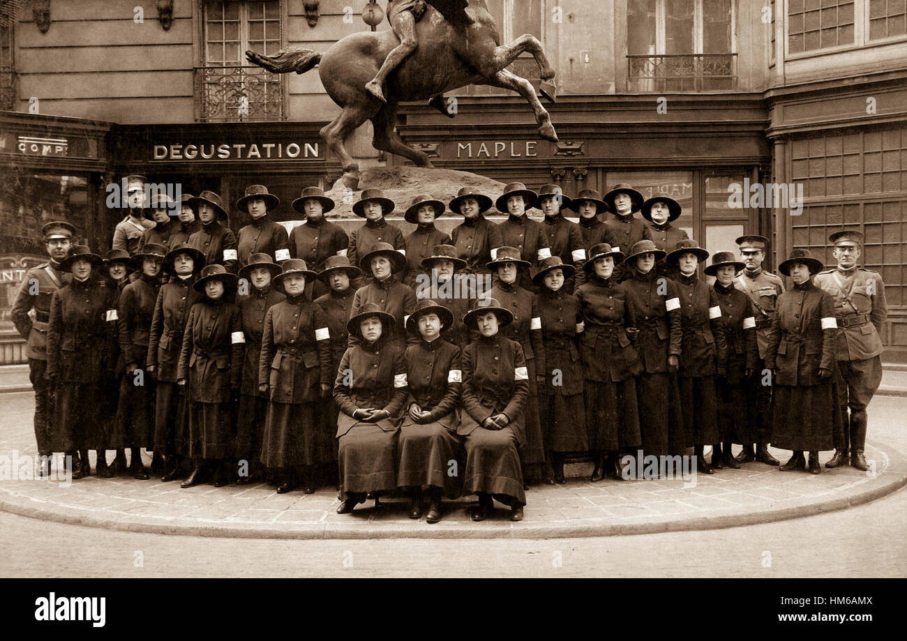 American telephone girls on arrival for "hello" duty in France. They ...