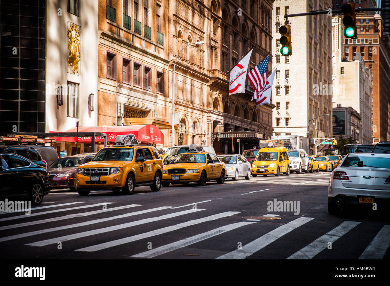 Nyc explore hi-res stock photography and images - Alamy