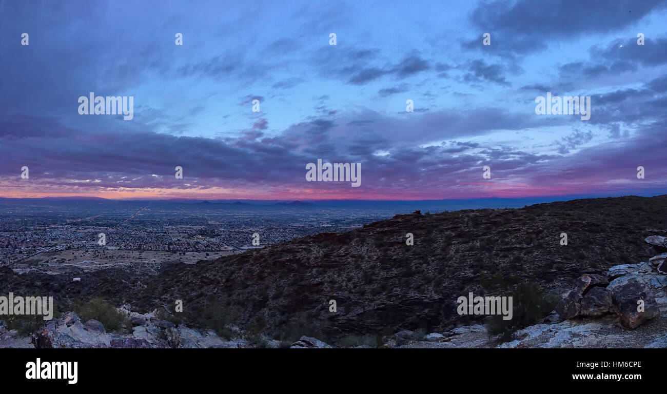 Panoramic phoenix skyline arizona hi-res stock photography and images ...