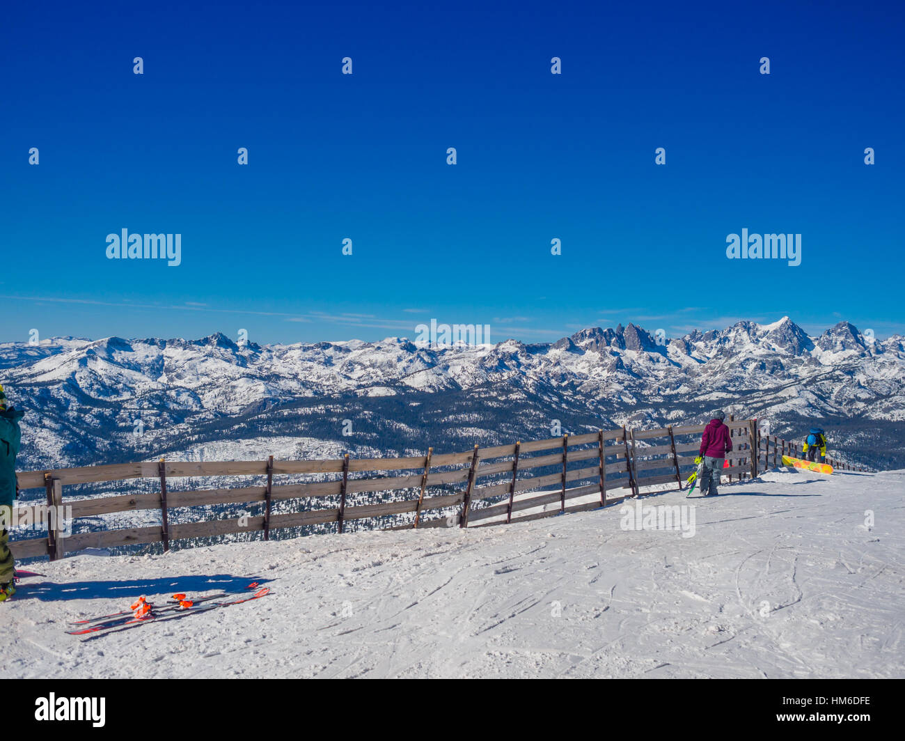 MAMMOTH LAKES, CA - November 8 2015, Beautiful day at Mammoth Mountain ...