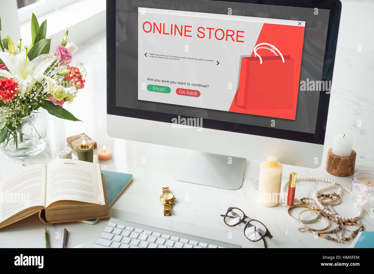 Online Shopping Cart E-Commers Concept Stock Photo - Alamy