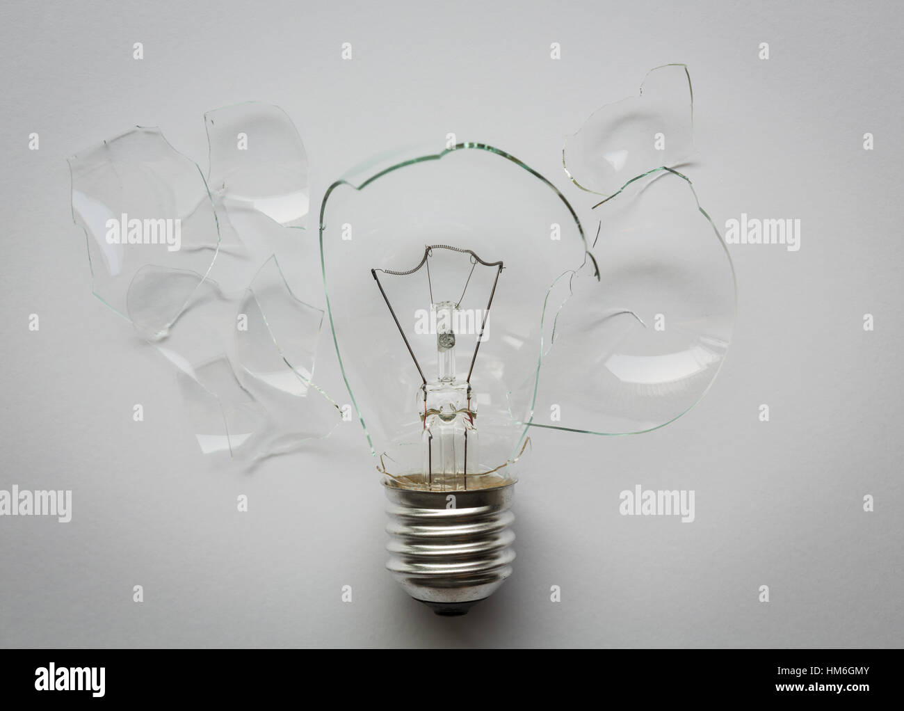 Broken light bulb Stock Photo - Alamy