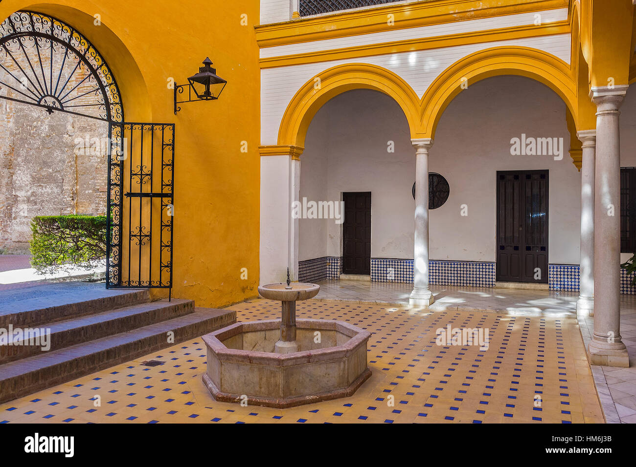 Cuarto hi-res stock photography and images - Alamy