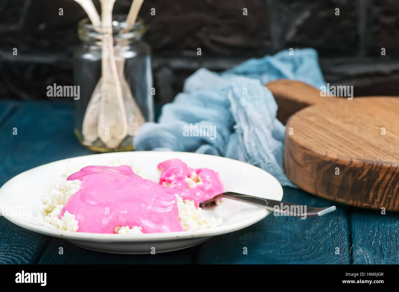 sweet cottage on plate and on a table Stock Photo - Alamy