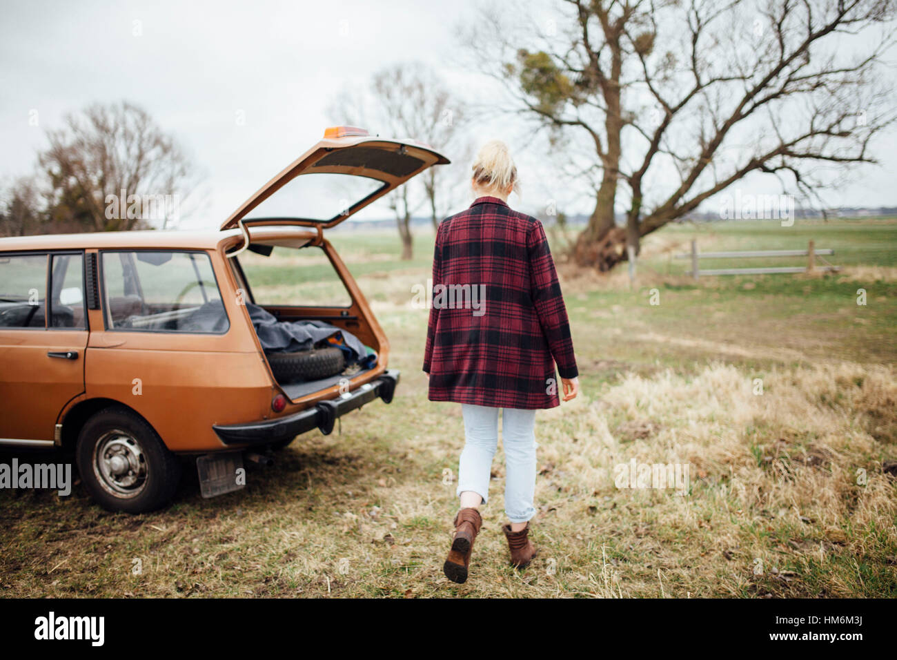 Tailgate open hi-res stock photography and images - Alamy