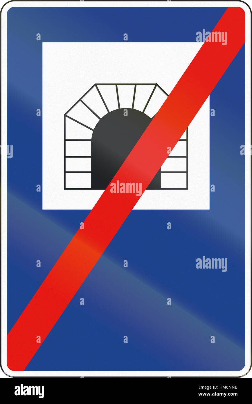 Road sign used in Spain - End of Tunnel Stock Photo - Alamy