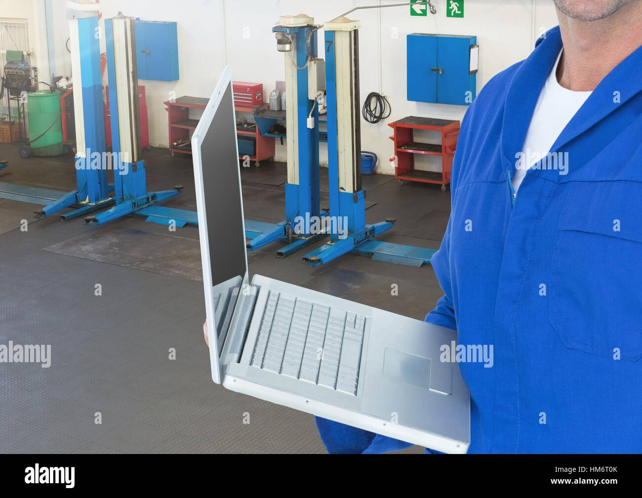 Mechanic typing machine hi-res stock photography and images - Alamy