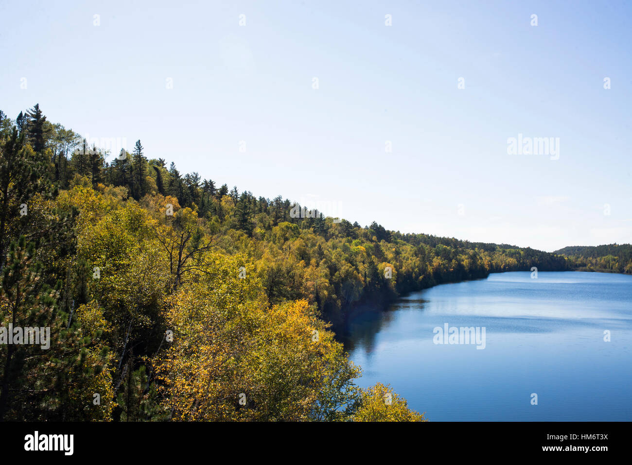 Trees lake clear water hi-res stock photography and images - Alamy