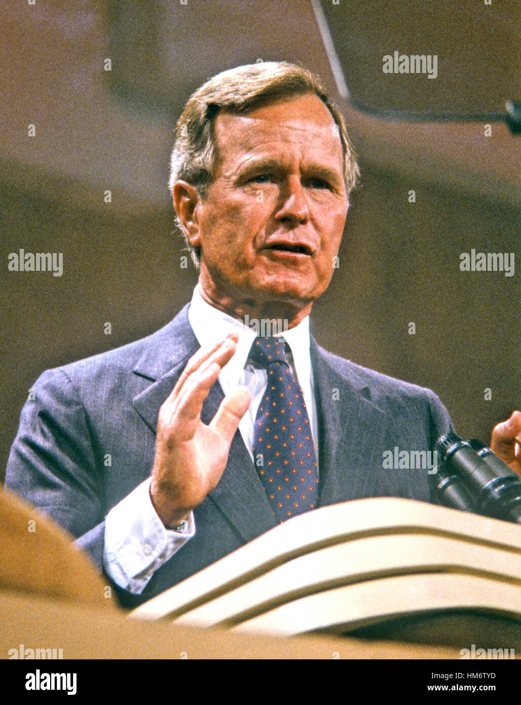 1984 bush hi-res stock photography and images - Alamy