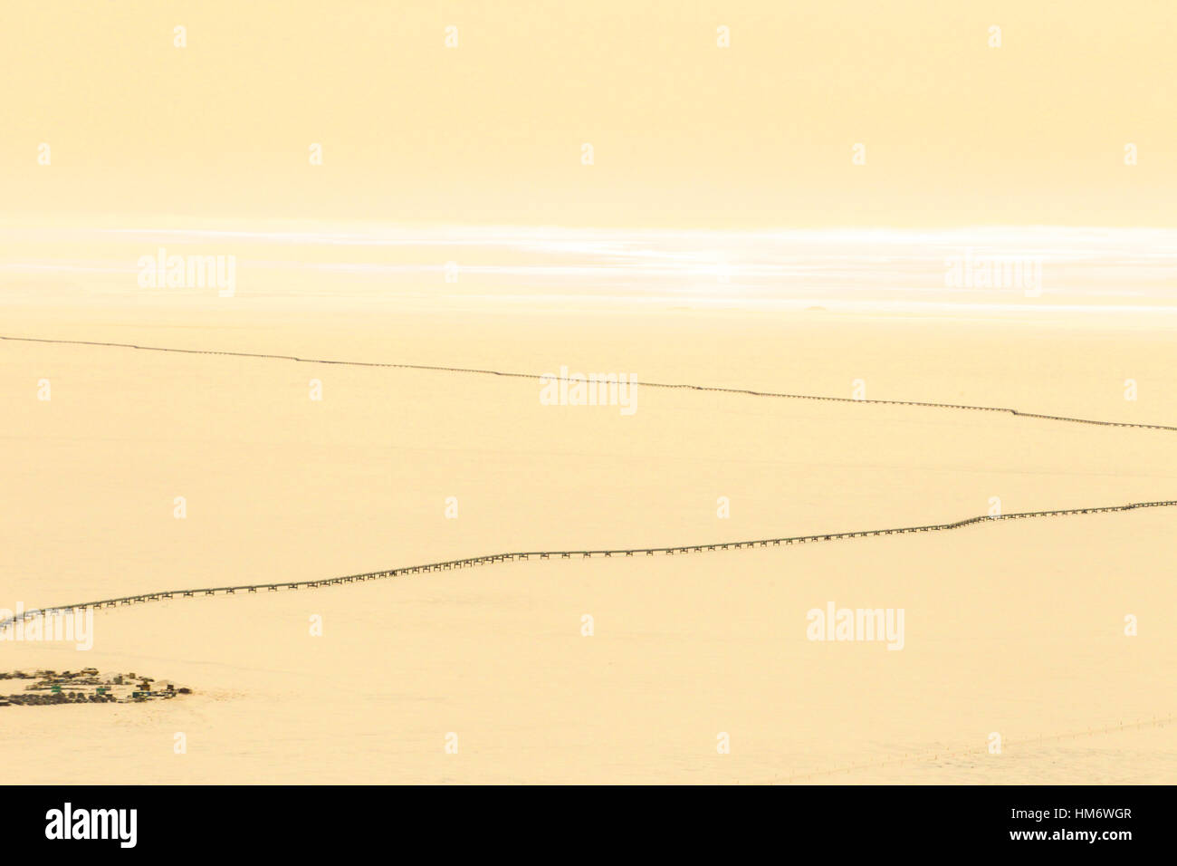 North slope pipeline hi-res stock photography and images - Alamy