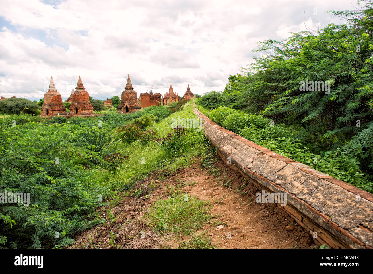 Bagan Temples And Pagodas Archaeological Zone Myanmar // BAGAN, Myanmar ...