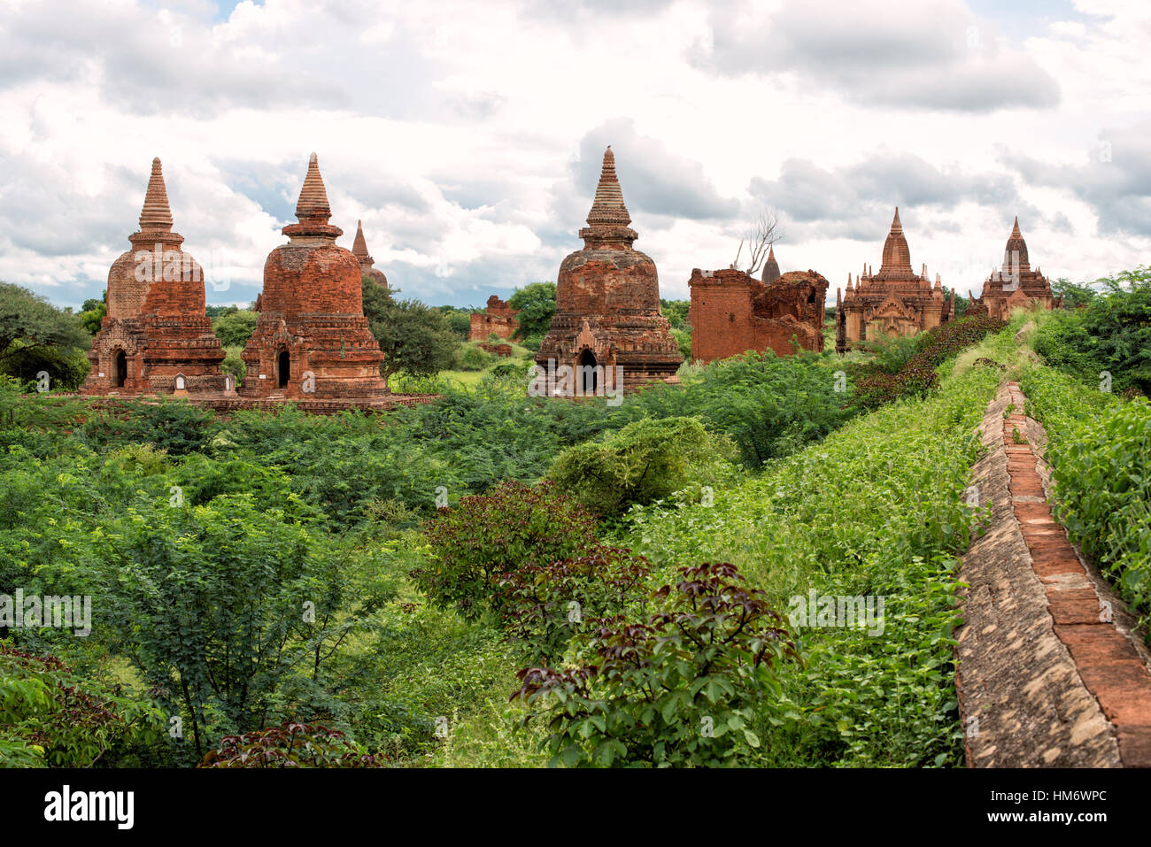 Bagan Temples And Pagodas Archaeological Zone Bagan Myanmar // BAGAN ...