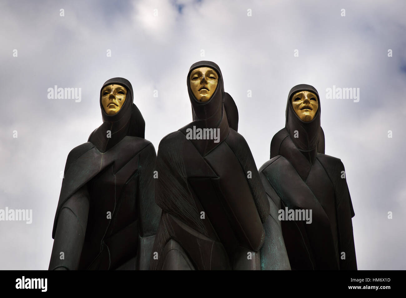 The Three Muses statue, National Drama Theatre, Vilnius, Lithuania ...